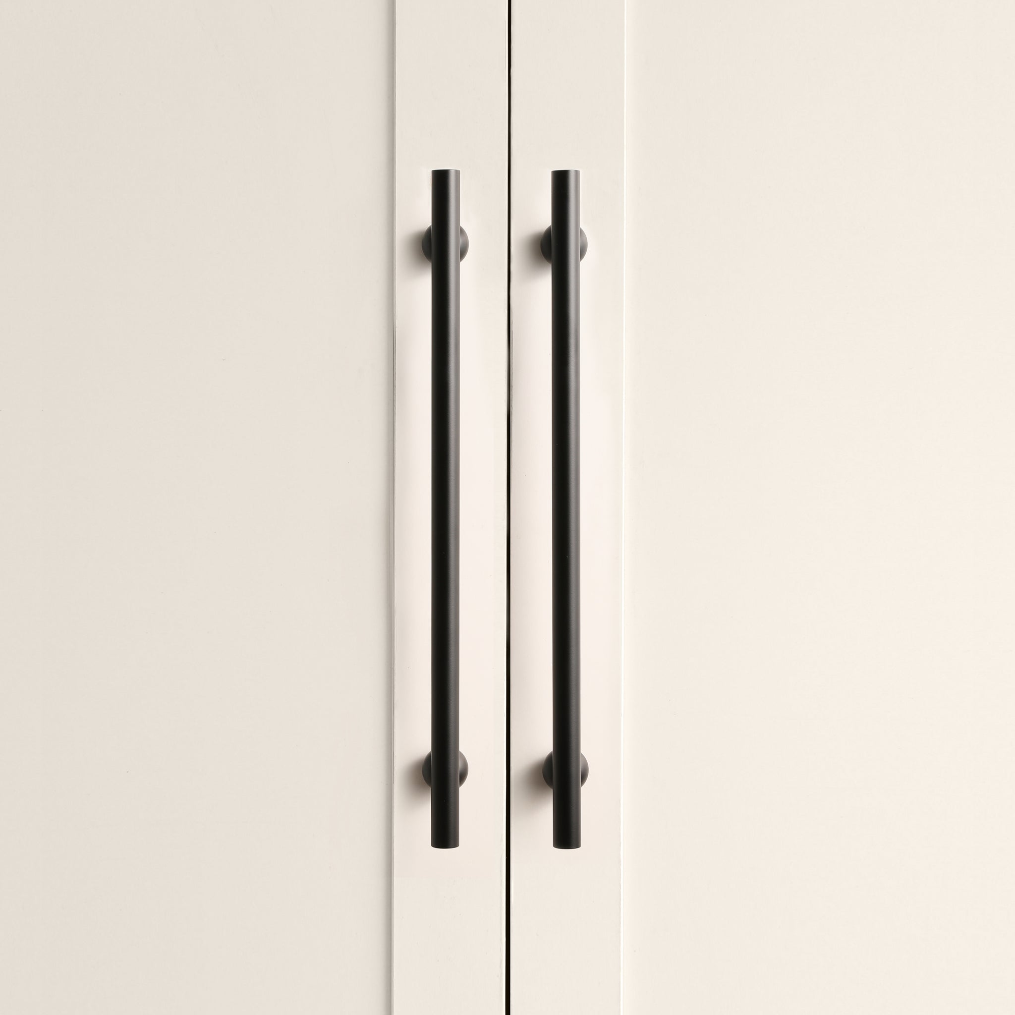C242 - Franklin Cabinet Handle – Handle House