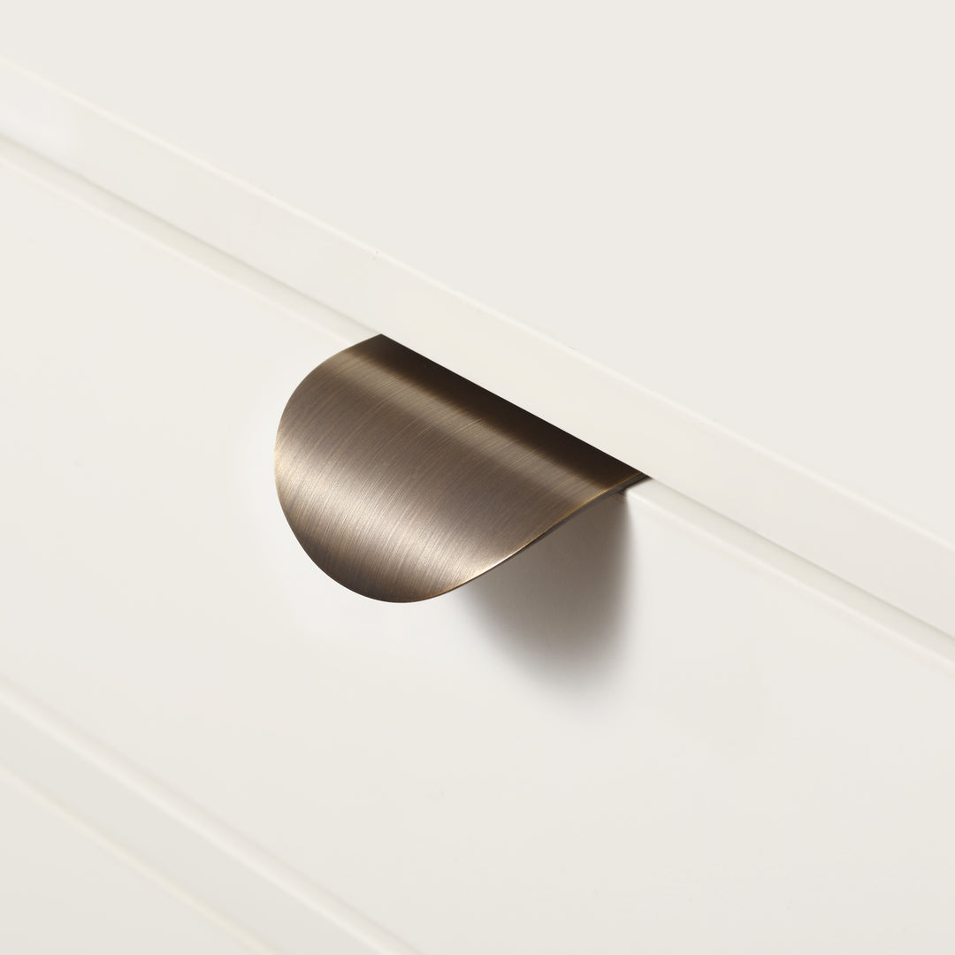 C243 - Elanora Lip Pull – Handle House